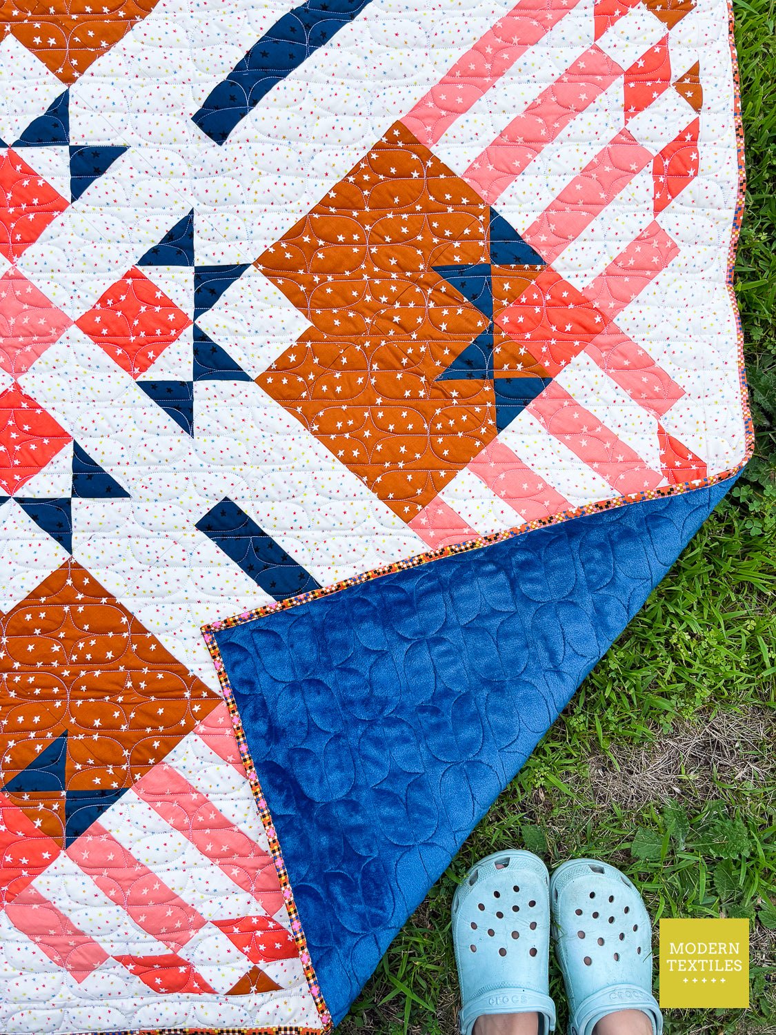 Oval Peel Pantograph - Modern Textiles